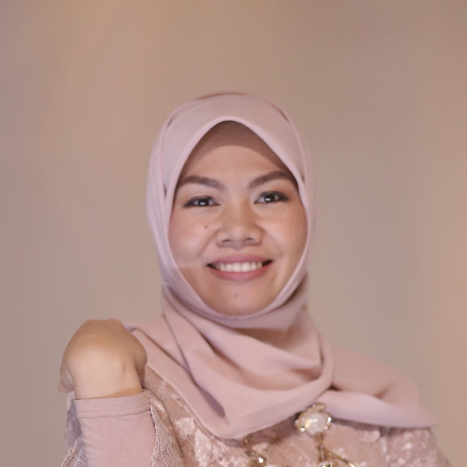 Dr. Arini Arumsari, S.Ds., M.Ds.